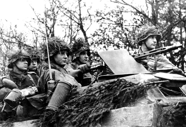 German Troops moving to their line of departure - December 1944 ...