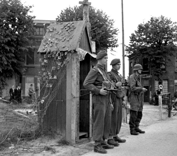 European Center Of Military History (EUCMH) German Defeat 1945 - Air ...